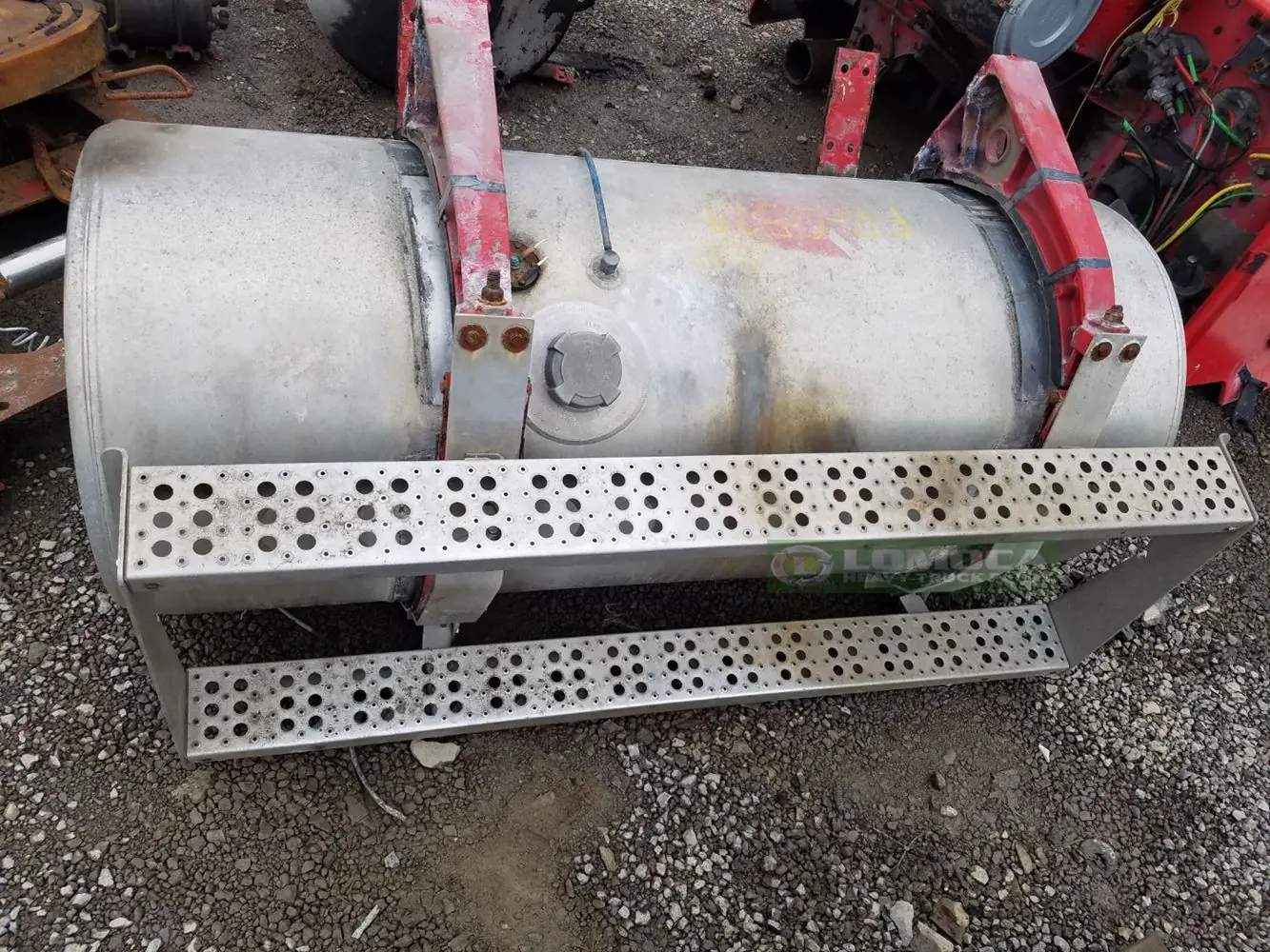 1996 Freightliner FLD120 Fuel Tank Step - Lomoca Heavy Truck Parts