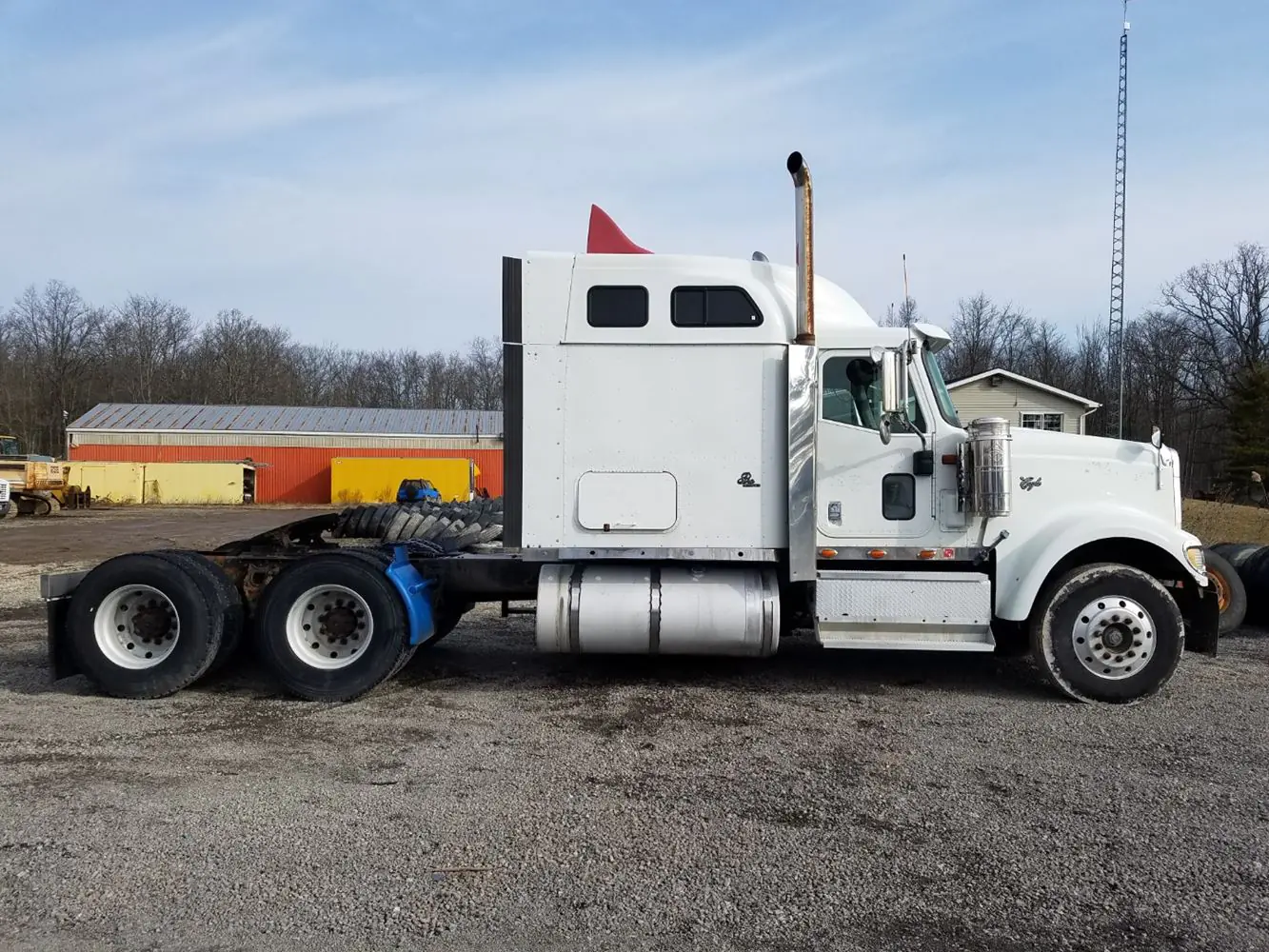 2000 International 9900I - Lomoca Heavy Truck Parts