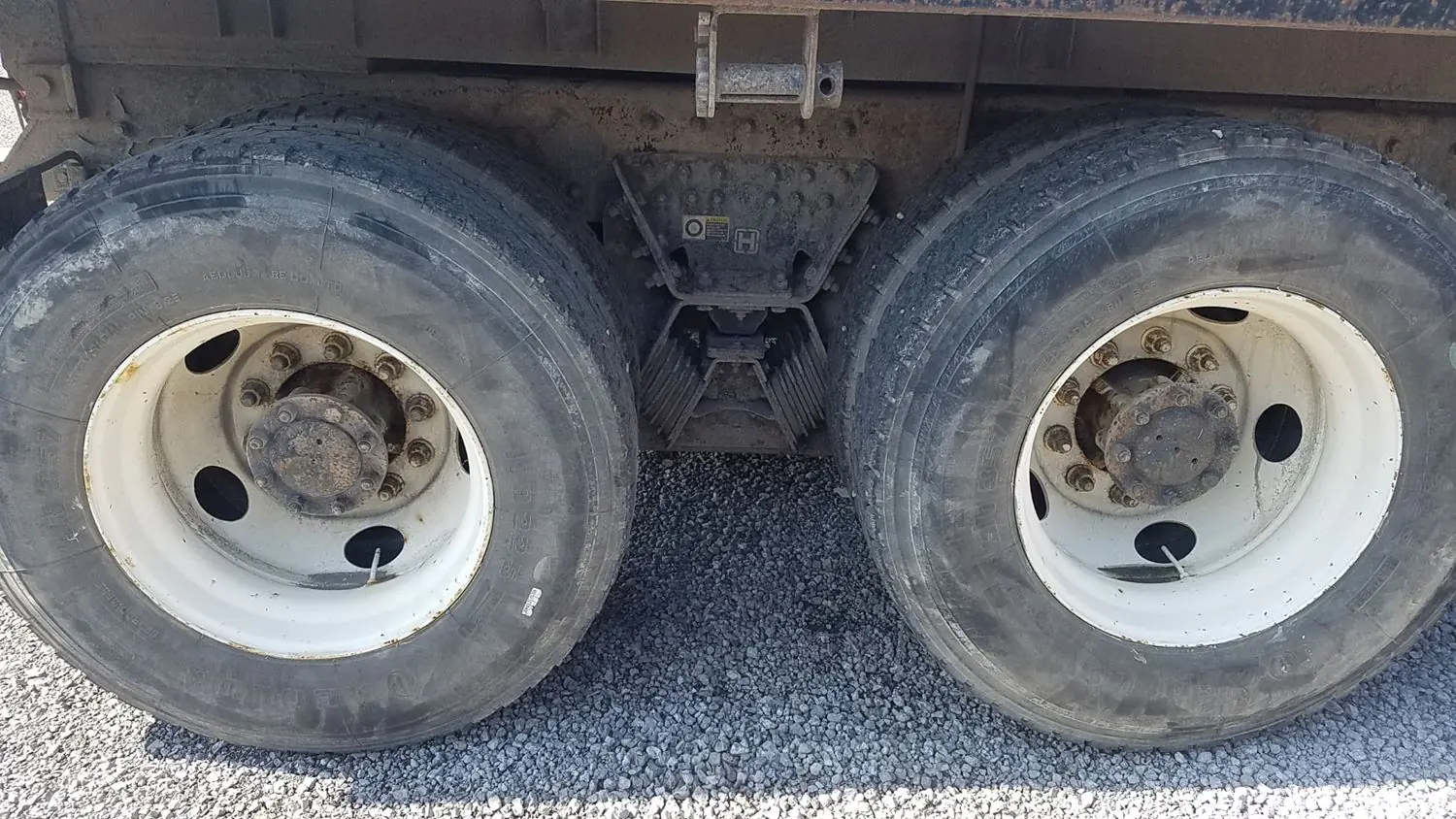 2004 Eaton DSP41 Front Rear Differential Assembly For Sale - 3.08 Ratio ...