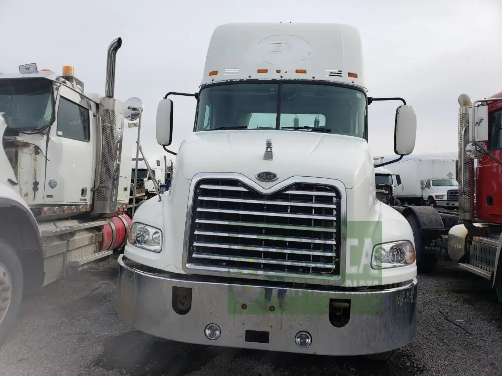 2005 Mack CXN613 Bumper - Lomoca Heavy Truck Parts