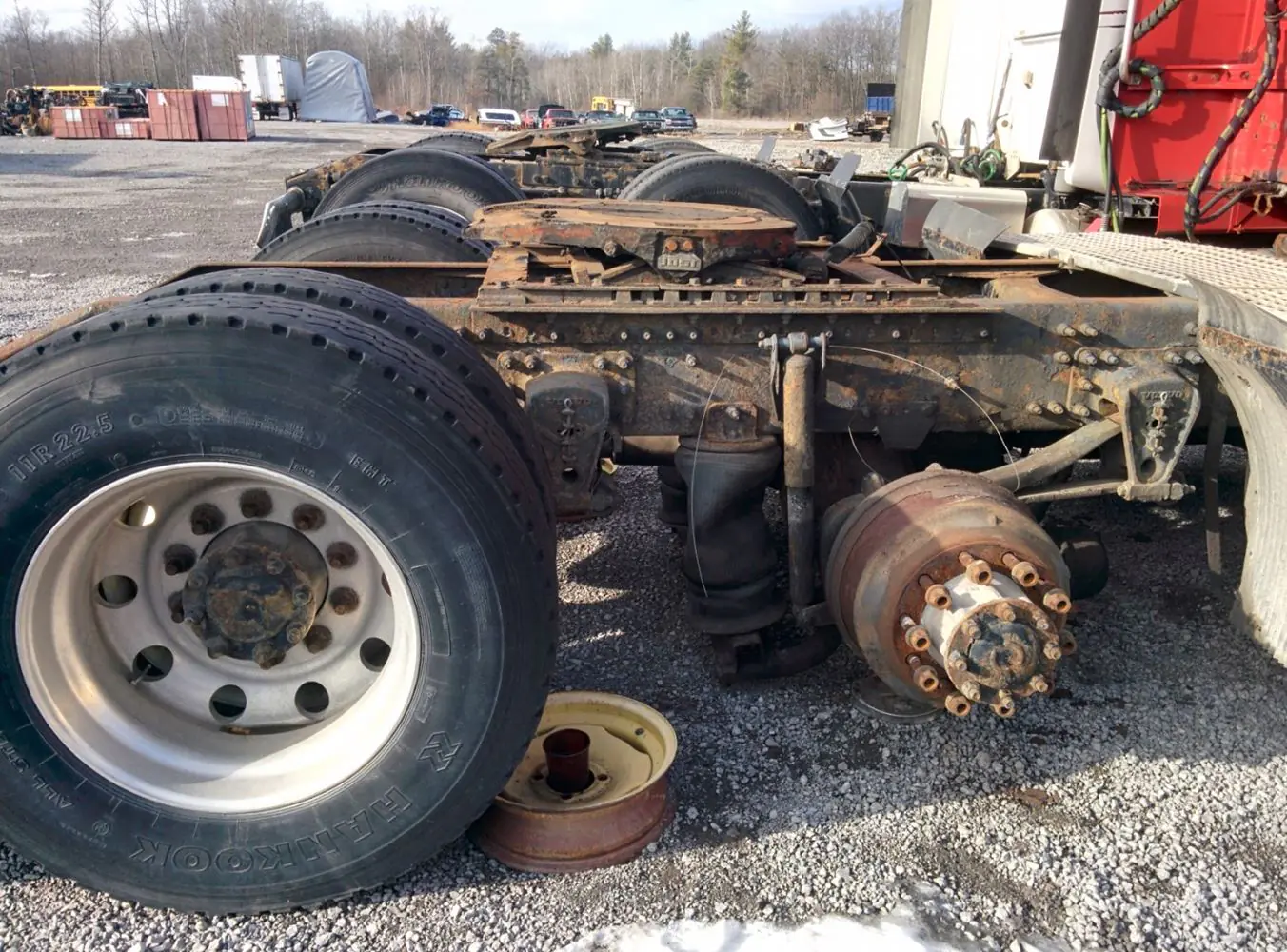 2005 Volvo VNL Complete Axle-Front Rear - Lomoca Heavy Truck Parts