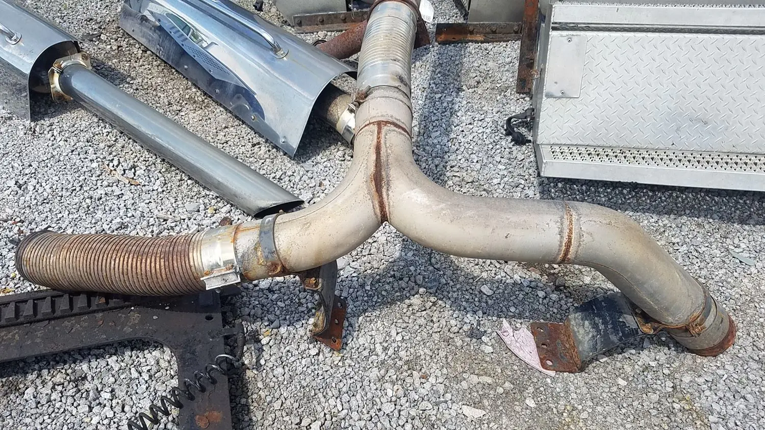 2005 Peterbilt 379 UNIBILT Exhaust Pipe & Part - Lomoca Heavy Truck Parts