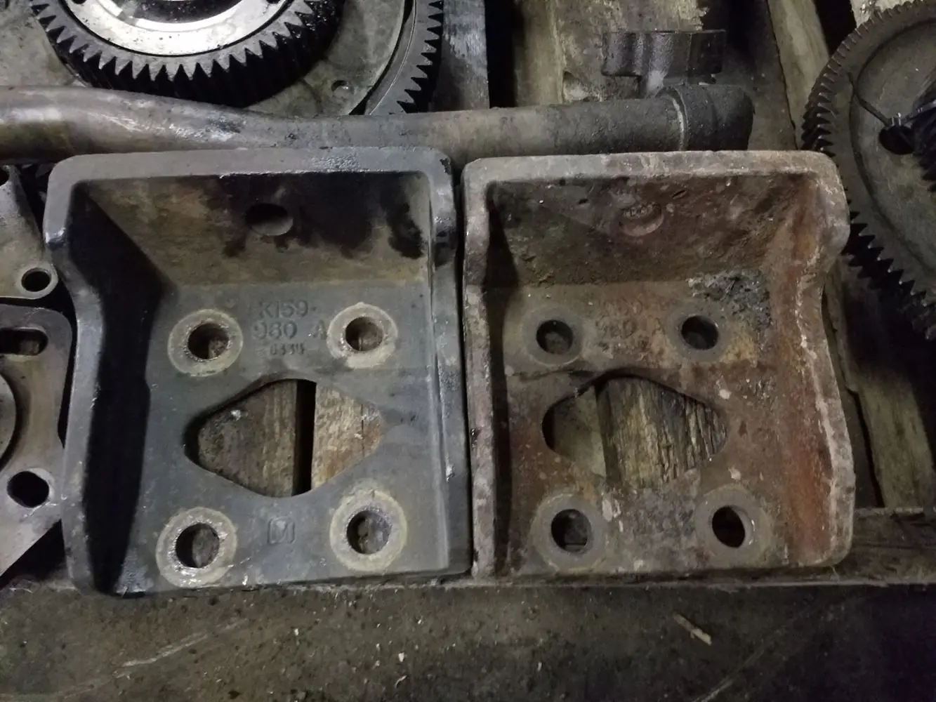 2006 Caterpillar C15 Engine Mount For Sale - P/N K159980 - Lomoca Heavy ...