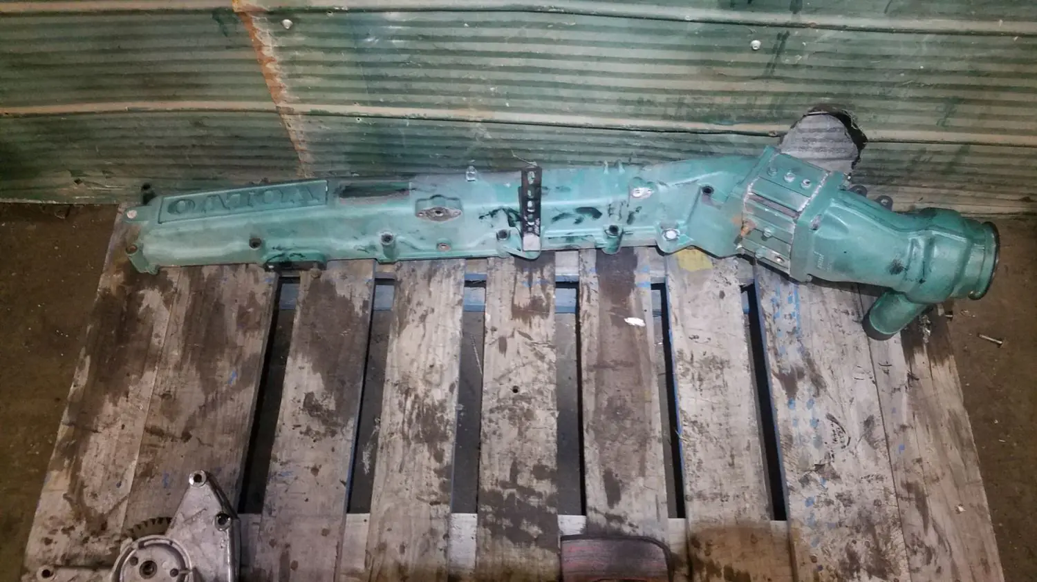 2006 Volvo VED12D Intake Manifold For Sale - P/N 20519514 - Lomoca ...