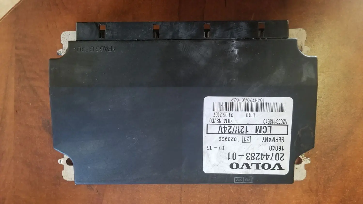 2006 Volvo VNL Dash Control Module - Lomoca Heavy Truck Parts
