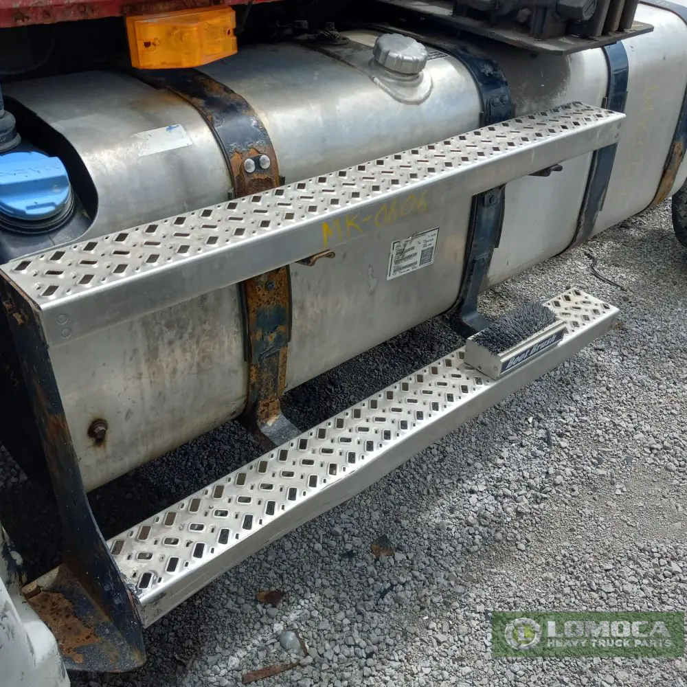 2012 Mack GU813 Fuel Tank Step - Lomoca Heavy Truck Parts