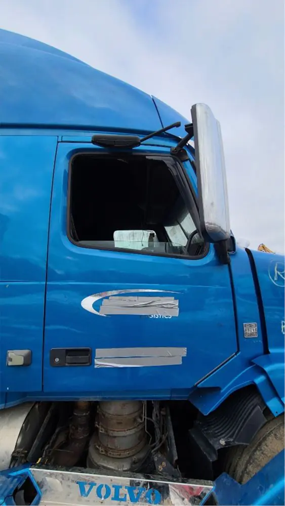 2012 Volvo VNL Side View Mirror - Lomoca Heavy Truck Parts