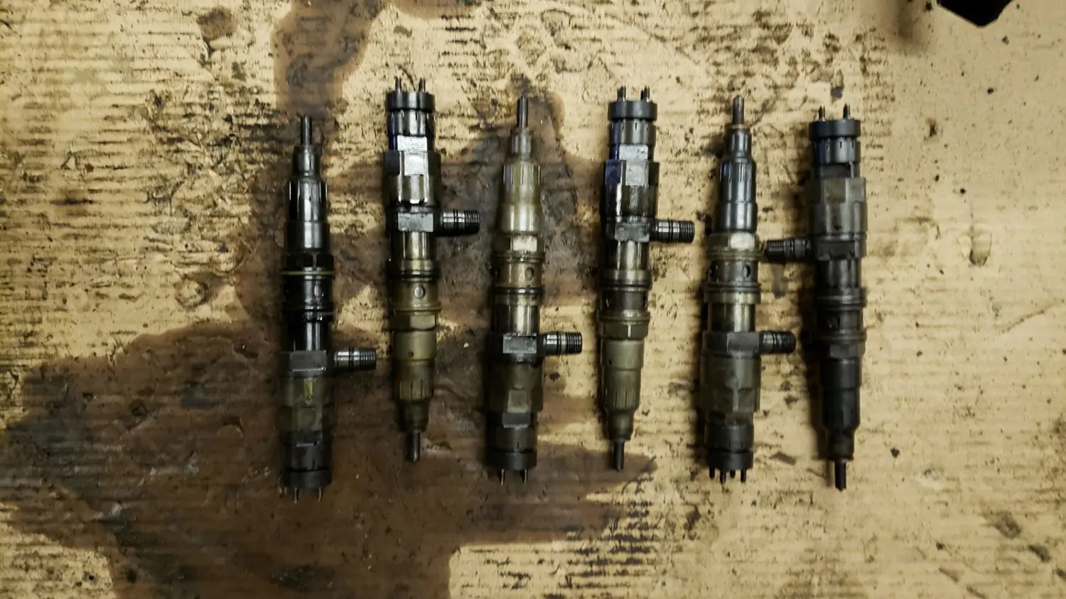 2013 Detroit DD15 Injector For Sale - P/N A4720700587 - Lomoca Heavy ...