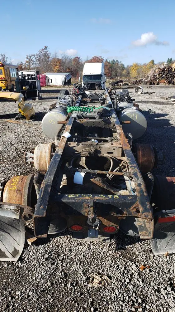 2013 Freightliner Cascadia 125 Frame & Crossmember - Lomoca Heavy Truck ...