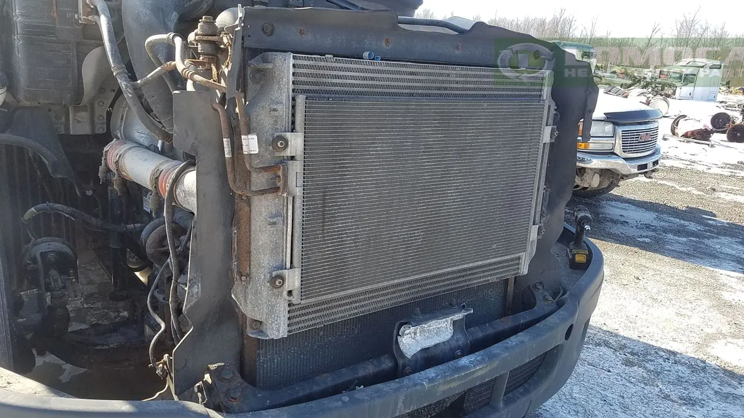 2013 Freightliner Cascadia 125 Radiator - Lomoca Heavy Truck Parts
