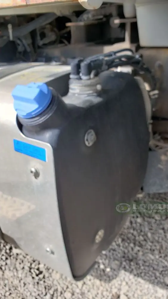 2015 Mack GU813 DEF Tank - Lomoca Heavy Truck Parts