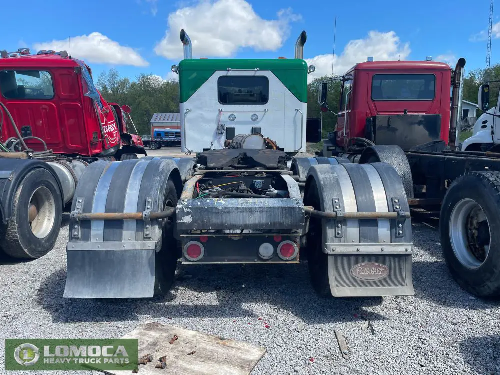 2016 Peterbilt 567 Complete Axle-Rear Rear - Lomoca Heavy Truck Parts