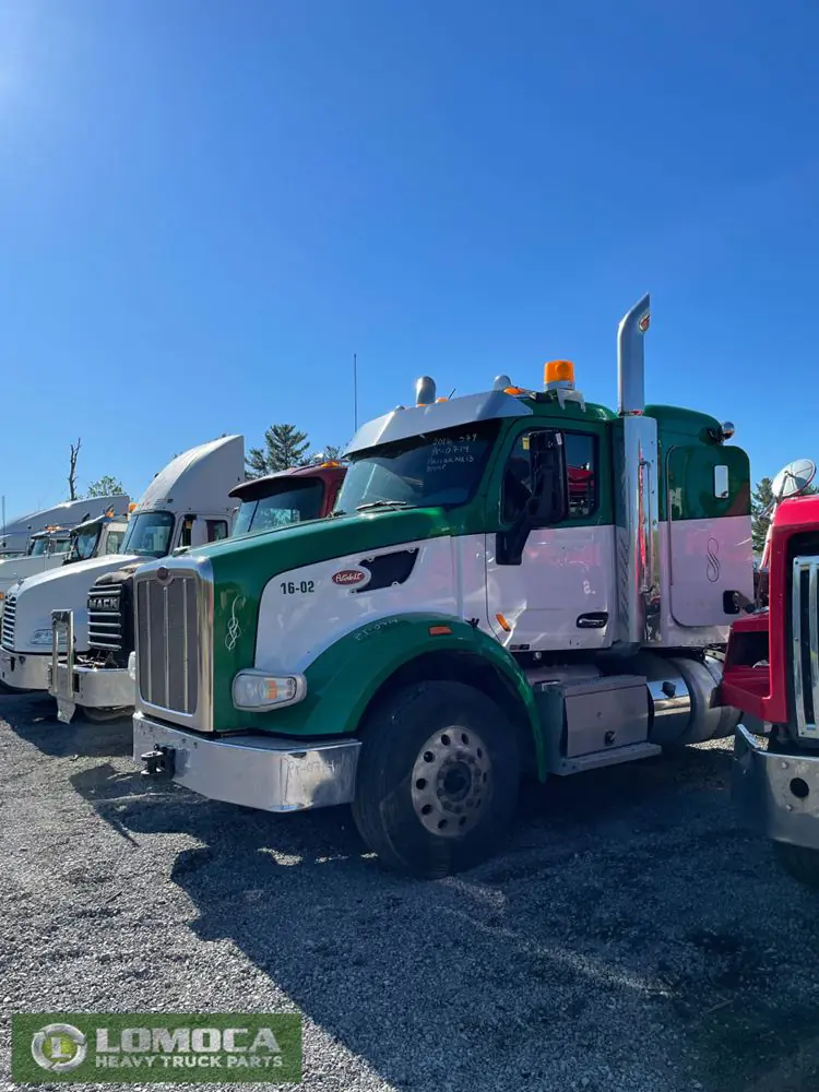 2016 Peterbilt 567 Cab - Lomoca Heavy Truck Parts