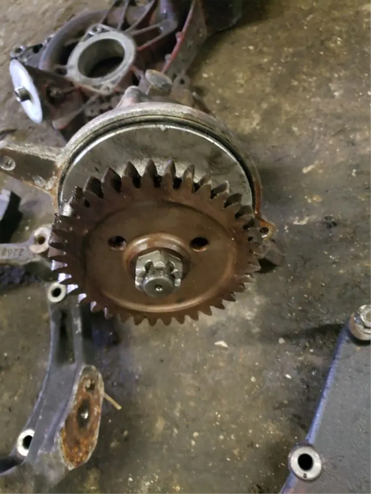 2020 Mack MP8 Steering Pump - Lomoca Heavy Truck Parts