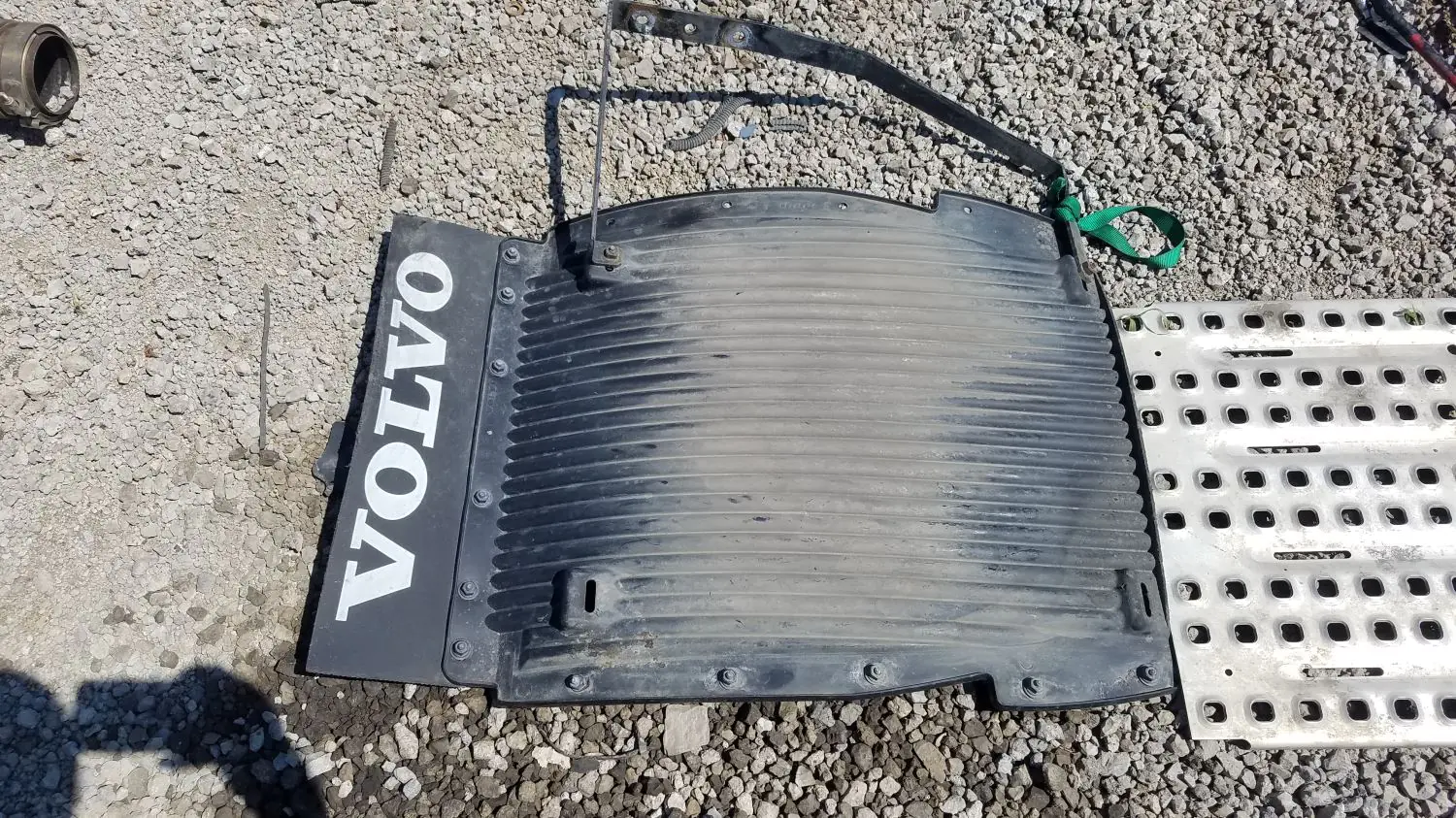 2020 Volvo VNL Rear Quarter Fender - Lomoca Heavy Truck Parts