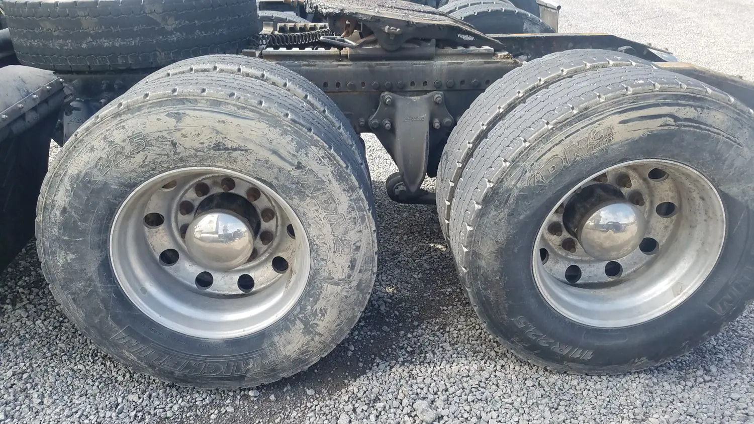 2005 Sterling AT9500 Rear Rears (Tandem Rear or Single) - Lomoca Heavy ...