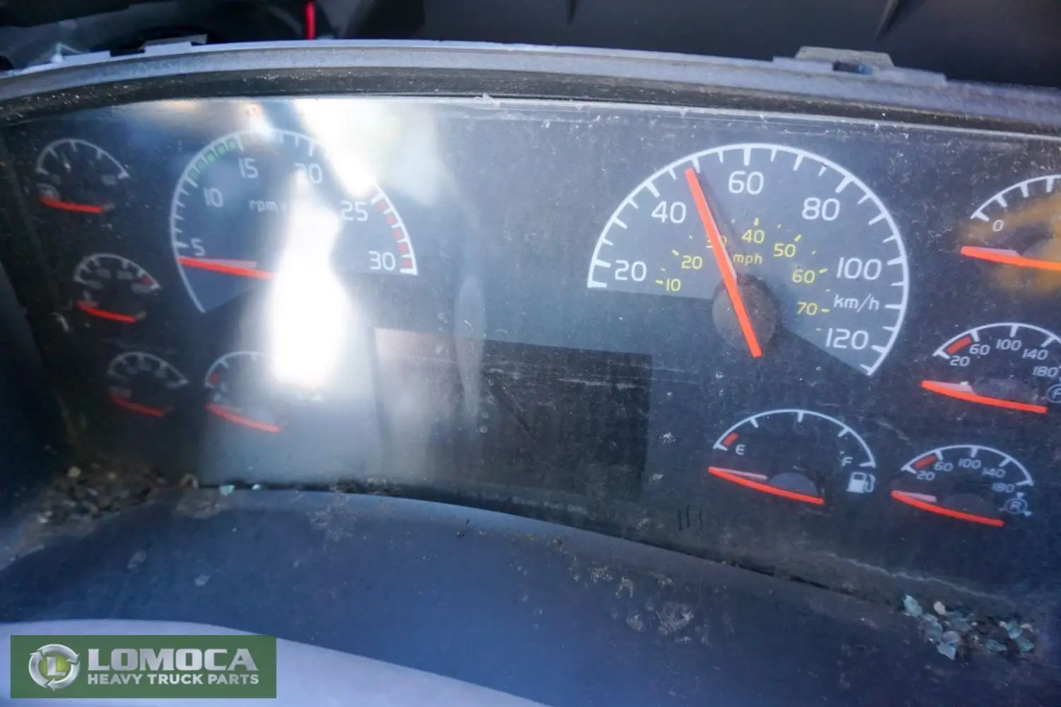 2018 Volvo VNL Instrument Cluster - Lomoca Heavy Truck Parts