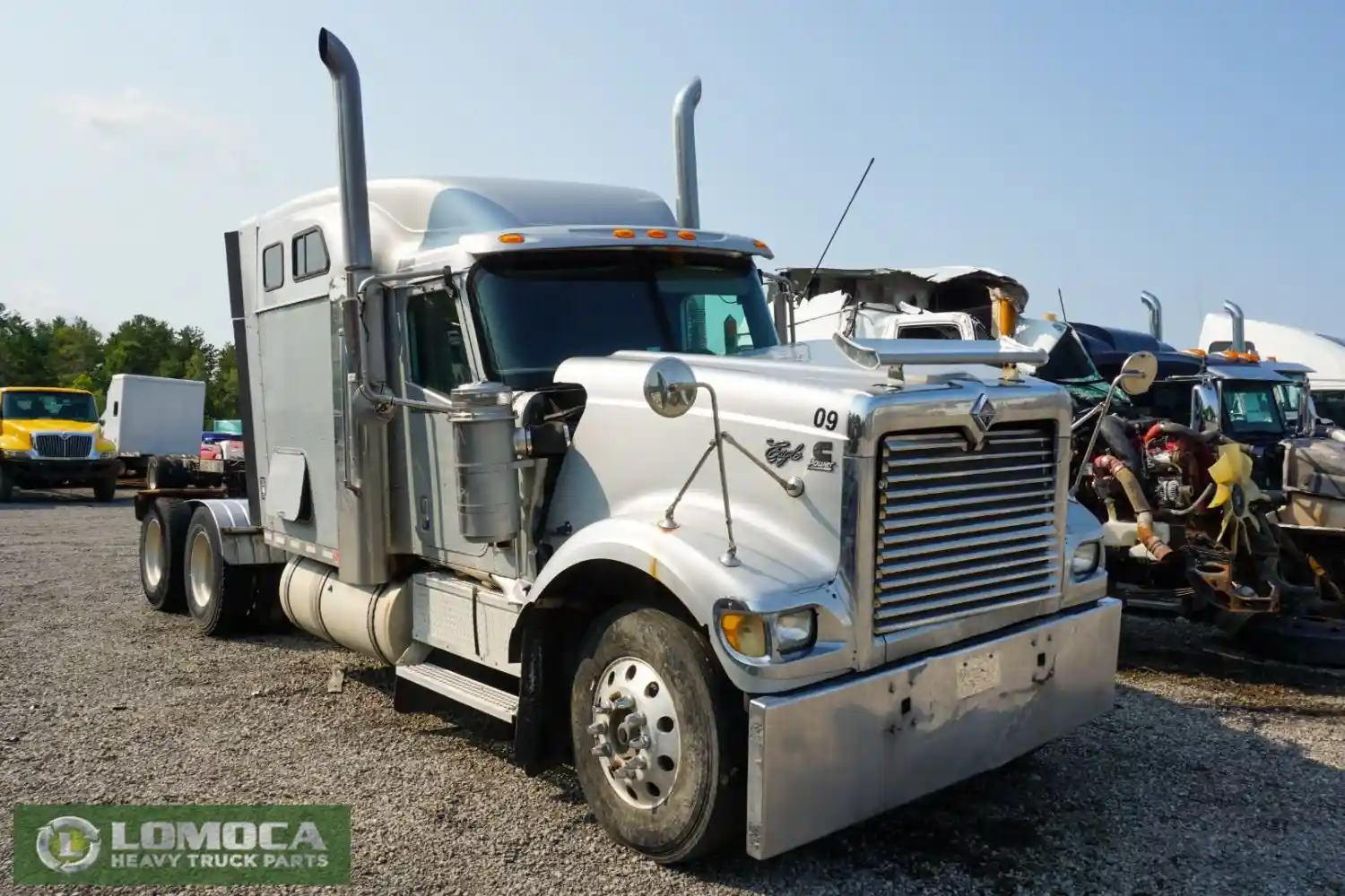 2007 International 9900I - Lomoca Heavy Truck Parts