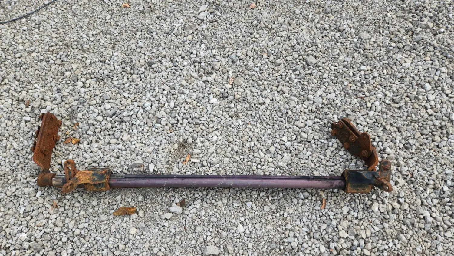 2012 Kenworth T800 Hood Hinge - Lomoca Heavy Truck Parts