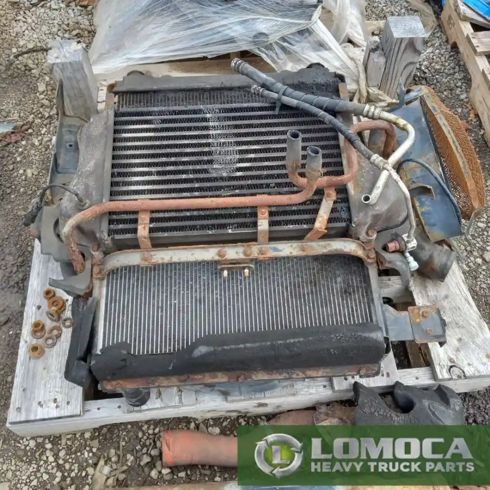 2007 Mitsubishi FE85D Radiator - Lomoca Heavy Truck Parts