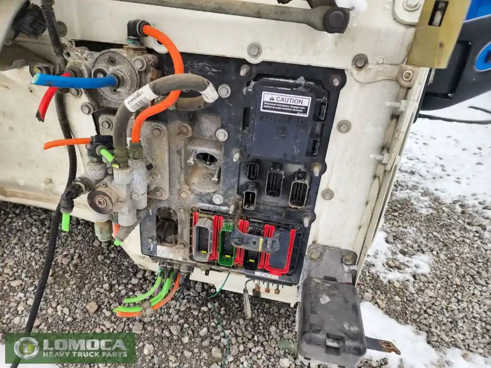 2016 Peterbilt 567 Fuse Box - Lomoca Heavy Truck Parts