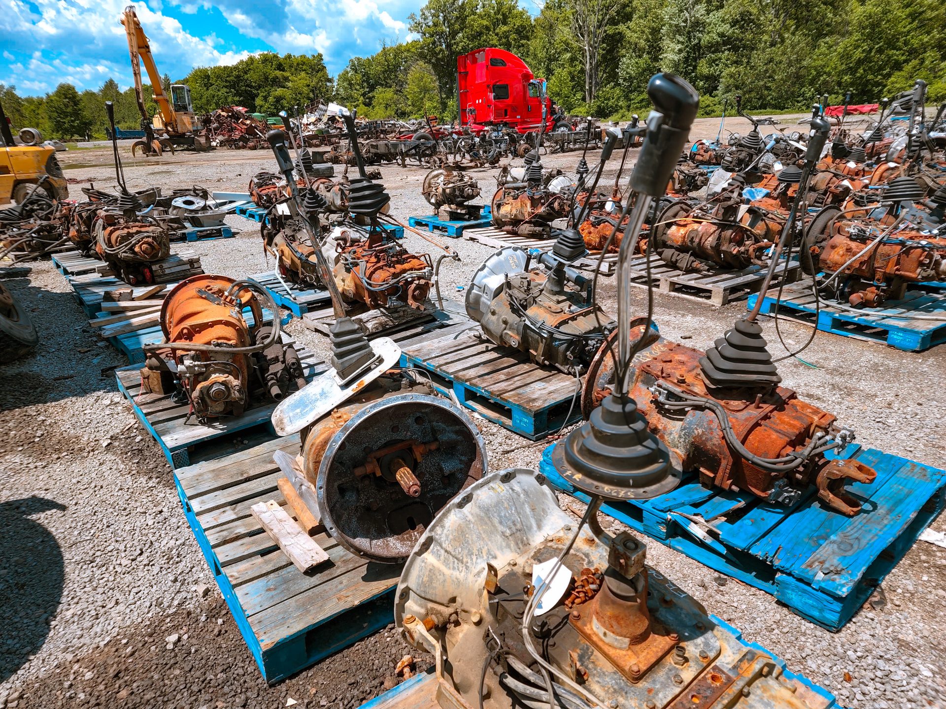 Must Know Tips About Buying Used Parts - Lomoca Heavy Truck Parts