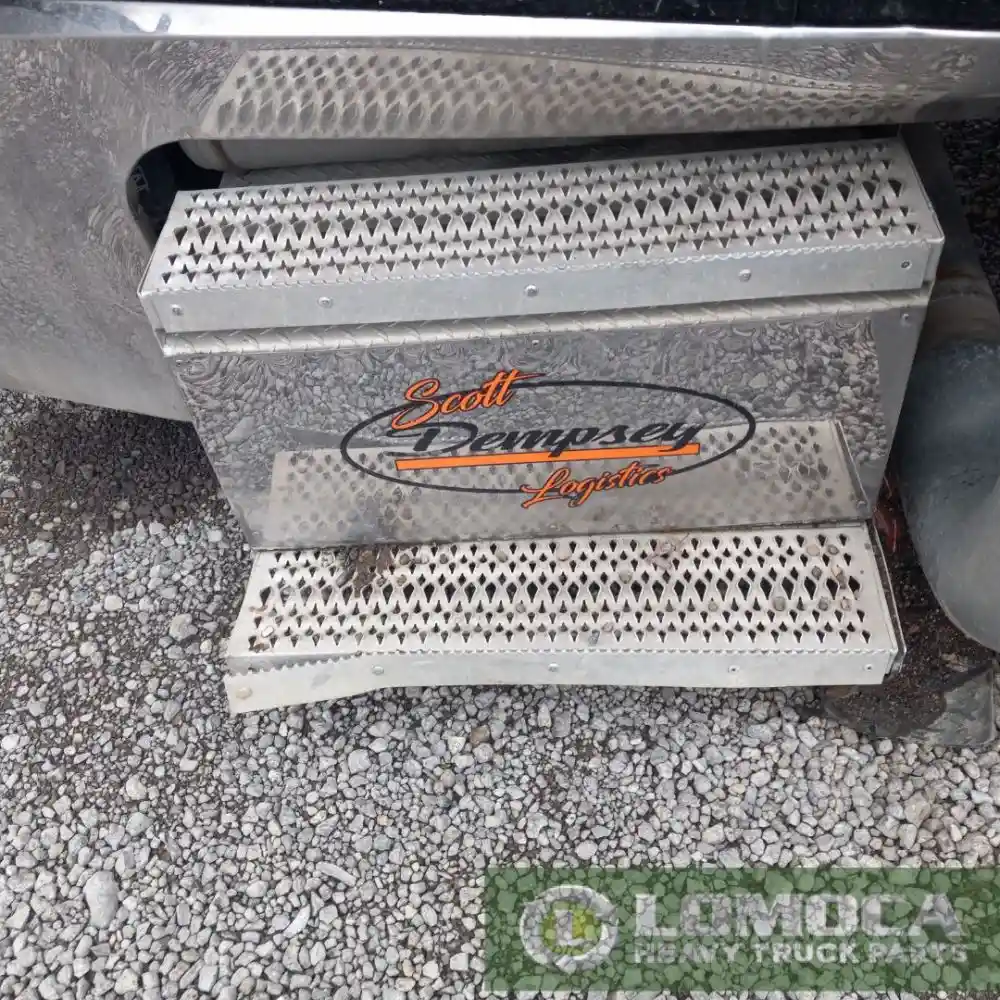 2015 Peterbilt 389 Battery Box - Lomoca Heavy Truck Parts