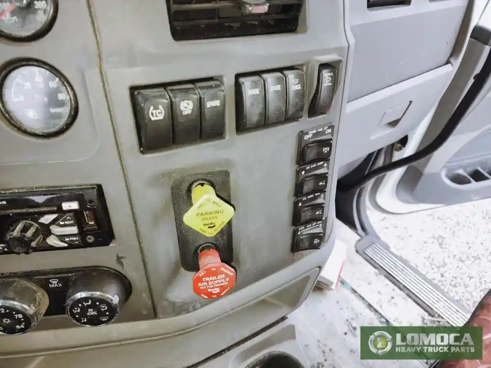 2016 Peterbilt 579 Dash Control Module - Lomoca Heavy Truck Parts