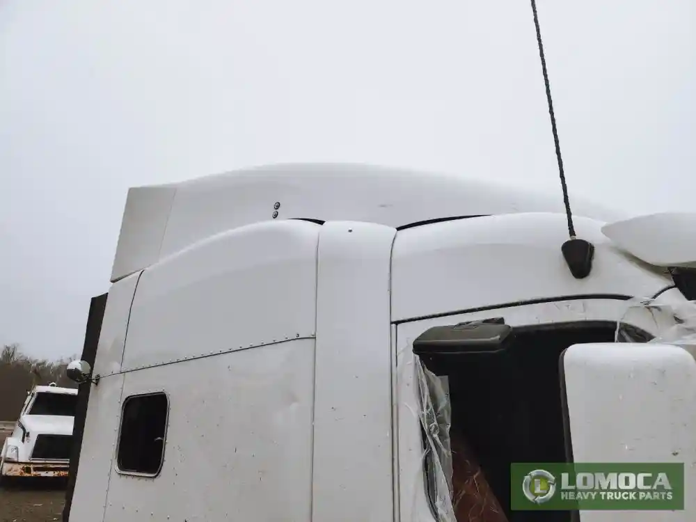 2016 Peterbilt 579 Roof Fairing - Lomoca Heavy Truck Parts