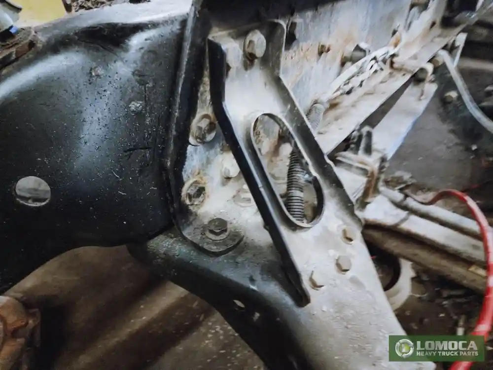 2018 Western Star 4700 Engine Mount - Lomoca Heavy Truck Parts