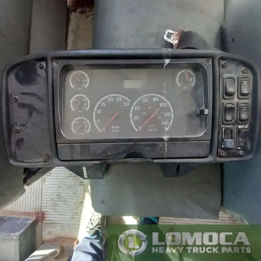 2005 Freightliner FS65 Chassis Instrument Cluster - Lomoca Heavy Truck ...