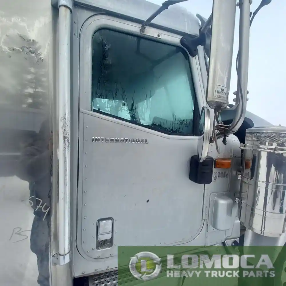 2007 International 9900I Door - Lomoca Heavy Truck Parts