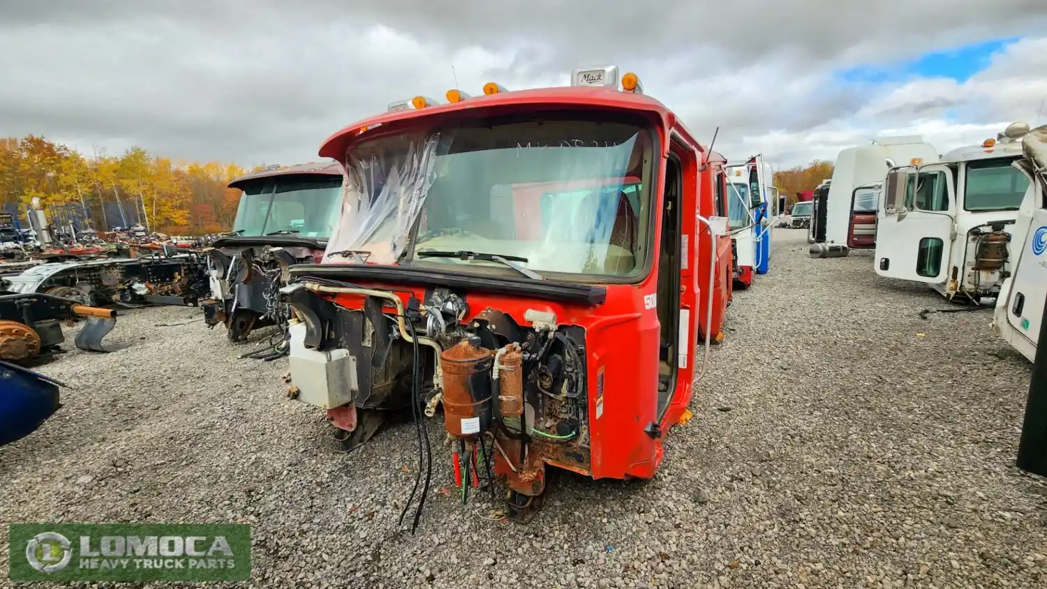 2009 Mack GU813 Cab - Lomoca Heavy Truck Parts