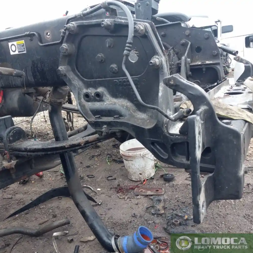 2016 Peterbilt 579 Springs, Front Leaf Hanger - Lomoca Heavy Truck Parts