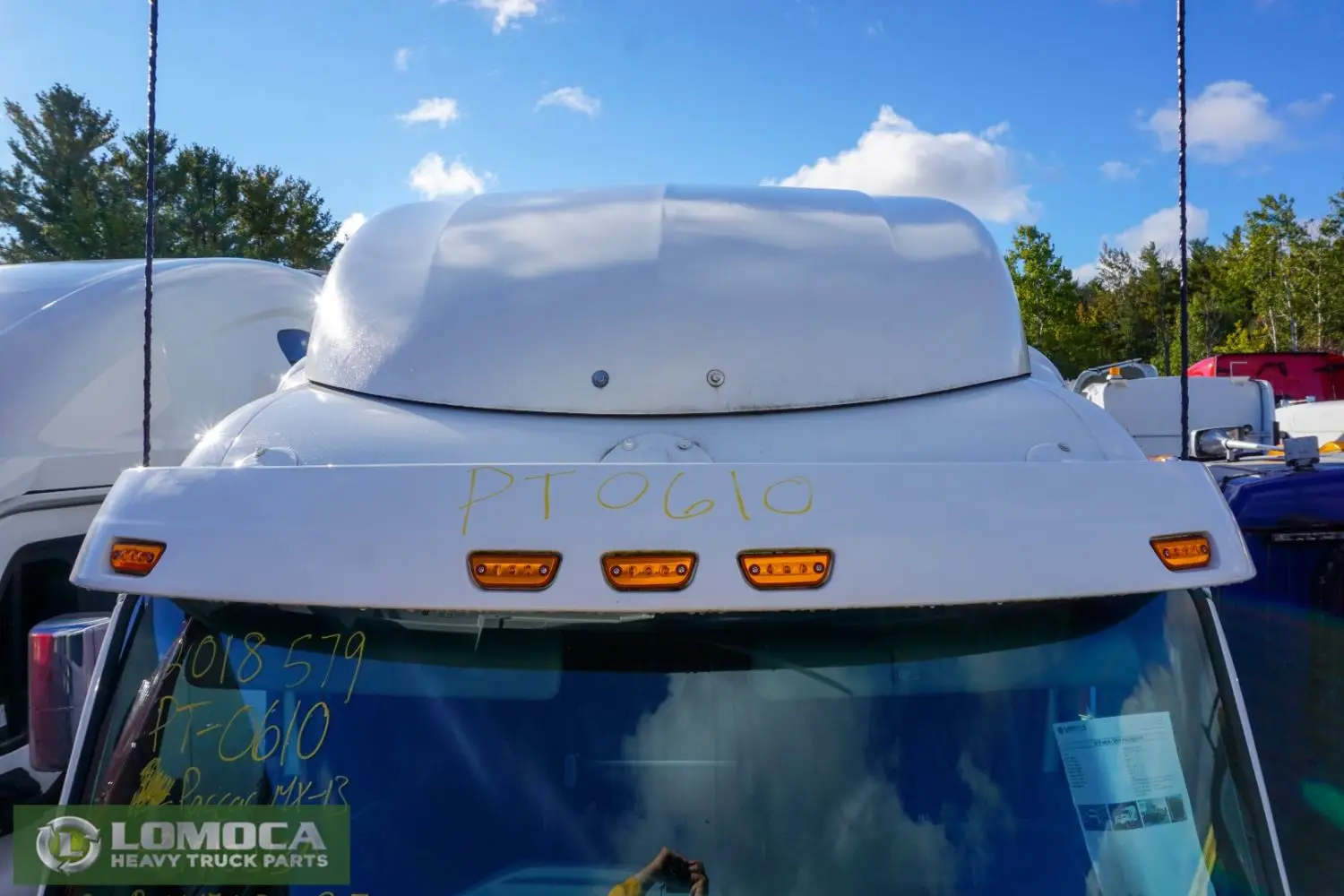 2018 Peterbilt 579 Roof Fairing - Lomoca Heavy Truck Parts