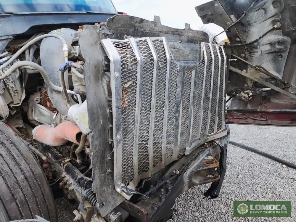2022 Western Star 49X Radiator - Lomoca Heavy Truck Parts