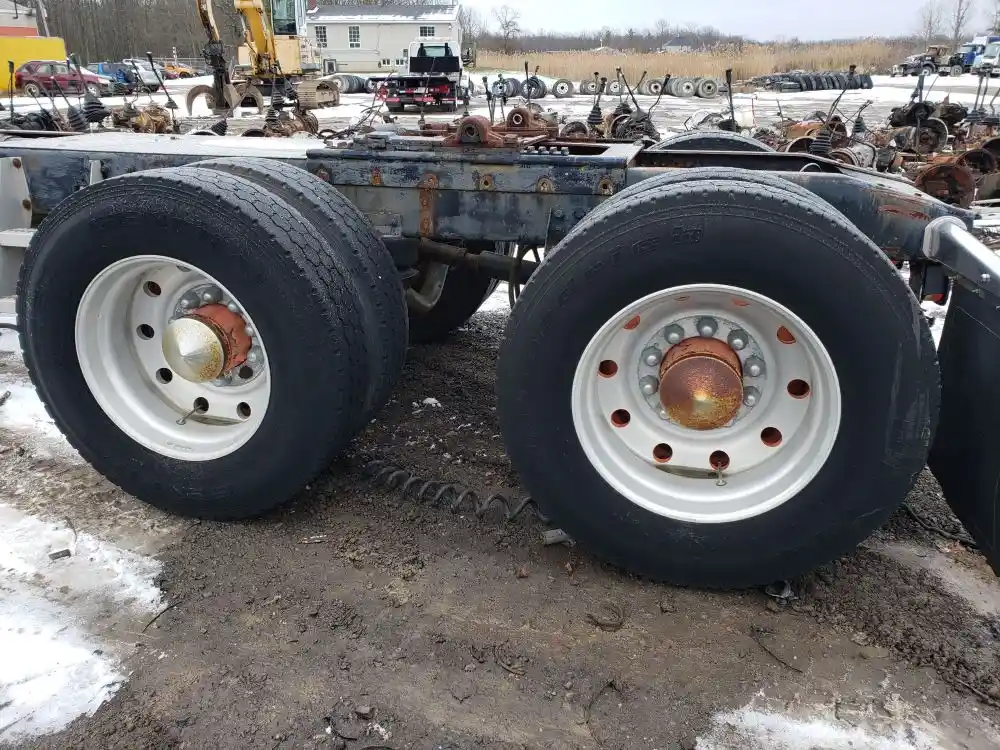 1988 Eaton DS402P Front Rear Differential Assembly For Sale - 3.73 ...