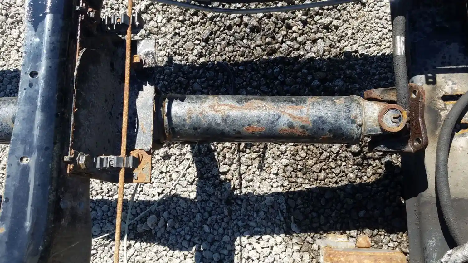 2008 Ford LCF-4500 Driveshaft - Lomoca Heavy Truck Parts