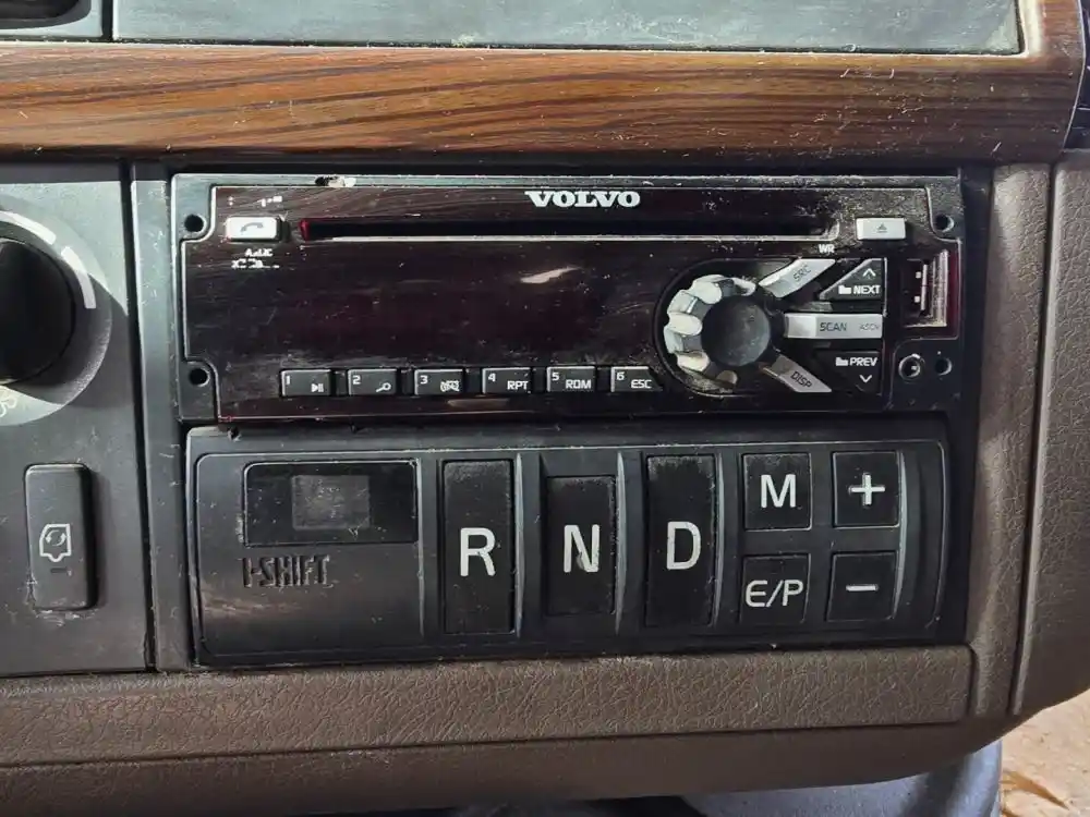 2017 Volvo ATO2612D Automatic Shifter Assembly For Sale - Lomoca Heavy ...