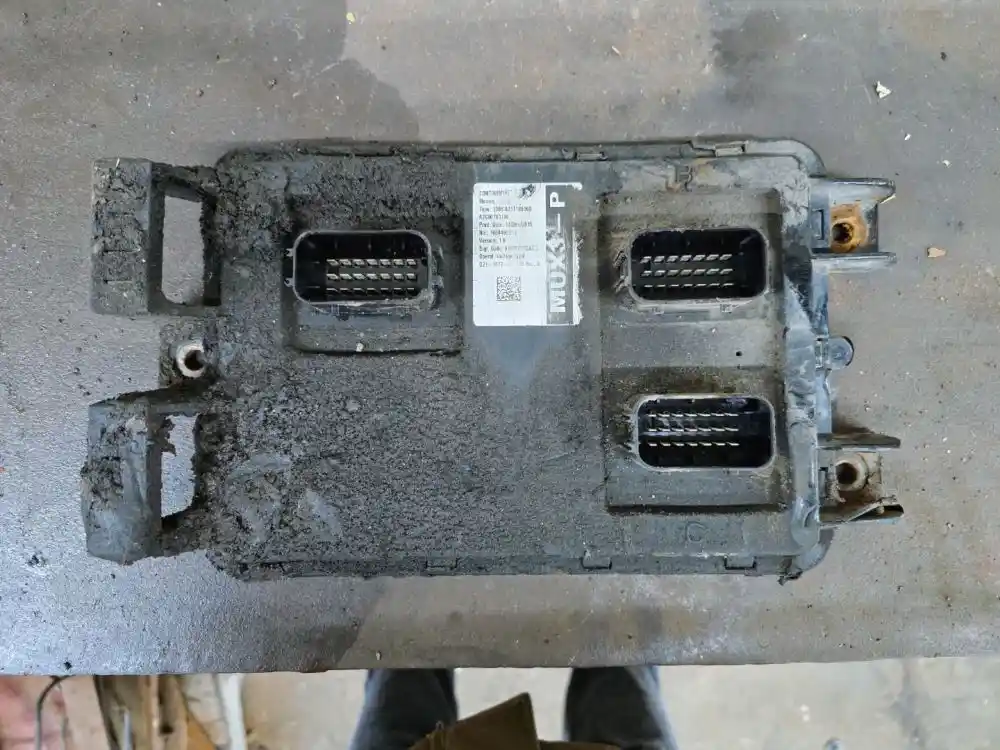 2017 Eaton/Fuller RTLO18913A Chassis Control Module For Sale - P/N Q21 ...