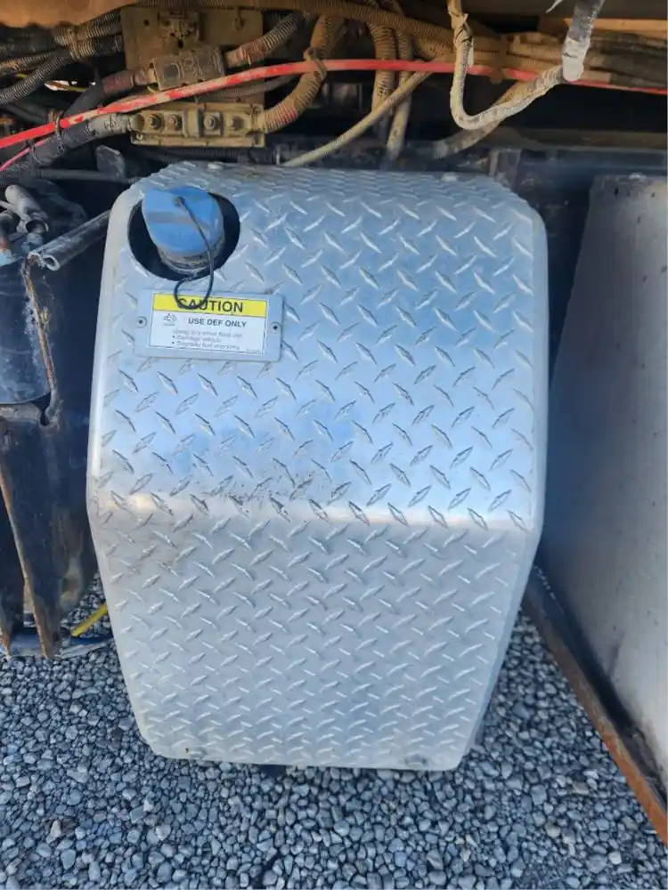 2018 Freightliner Cascadia 113 DEF Tank - Lomoca Heavy Truck Parts