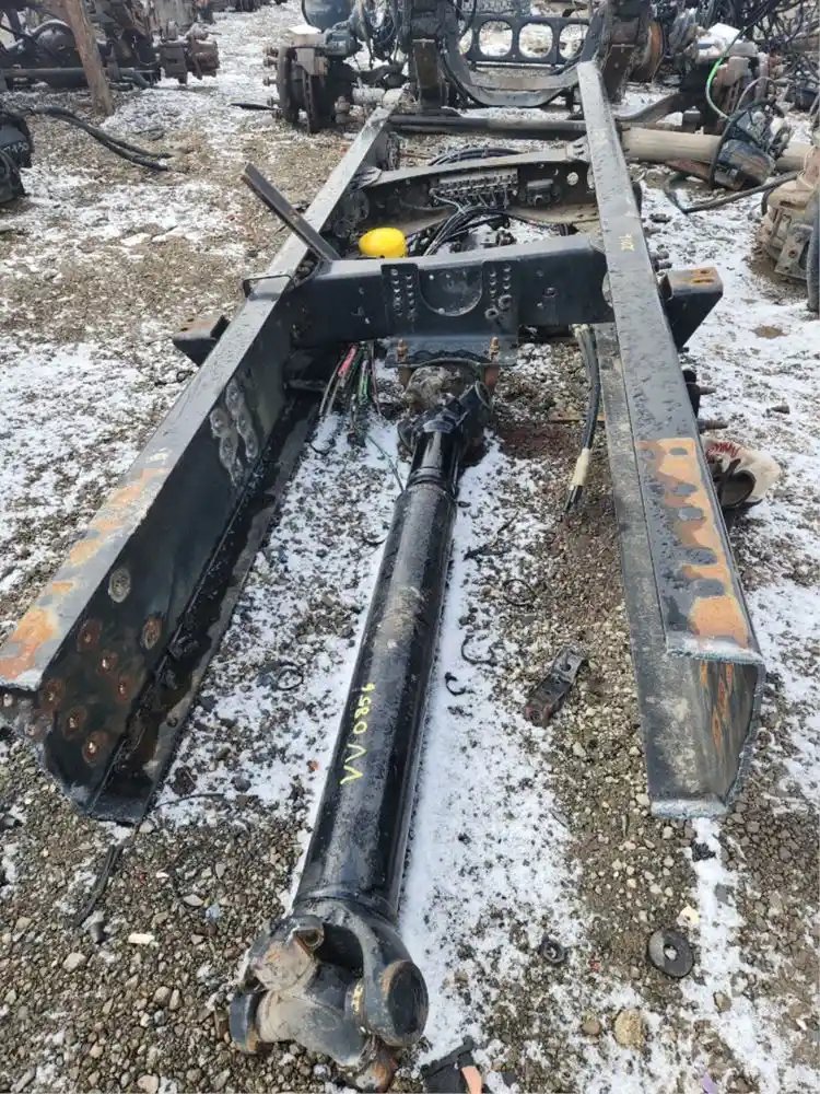 2016 Volvo VNL Driveshaft - Lomoca Heavy Truck Parts