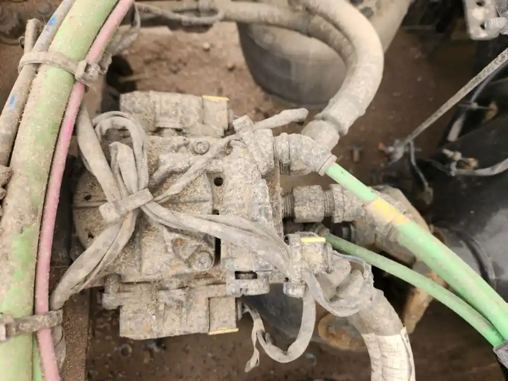 2020 Freightliner Cascadia 126 ABS Relay Valf - Lomoca Heavy Truck Parts