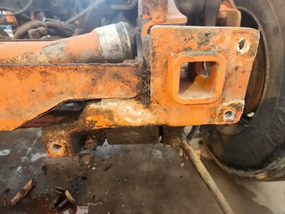 2002 Kenworth W900 Spring Hangers, Steer Axle - Lomoca Heavy Truck Parts