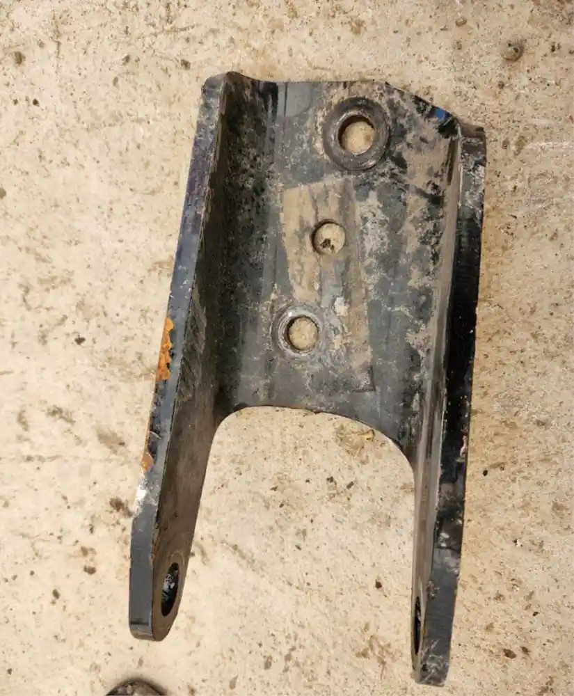 2015 Western Star 4900FA Bracket - Lomoca Heavy Truck Parts